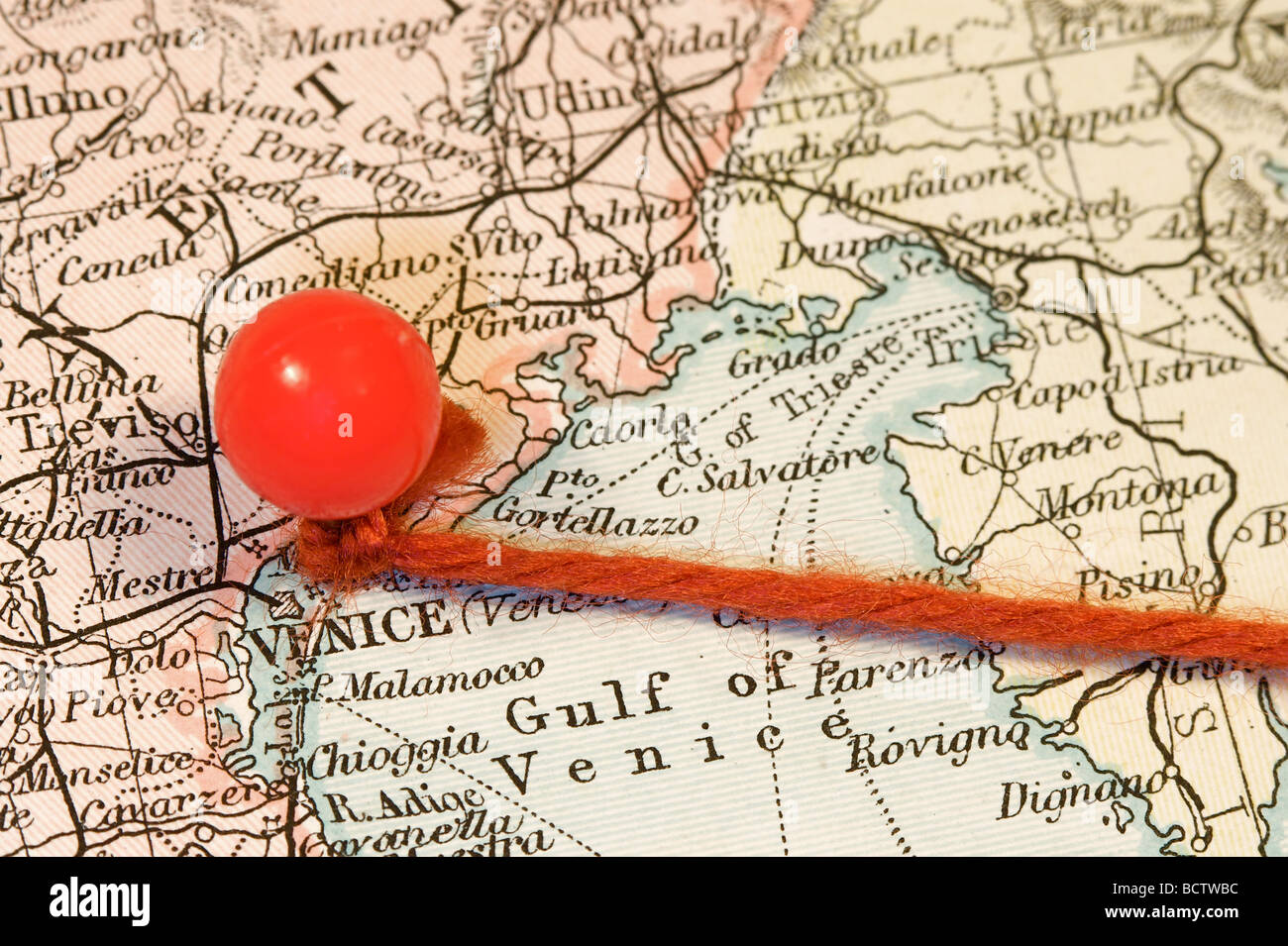 1982 europe map hi-res stock photography and images - Alamy