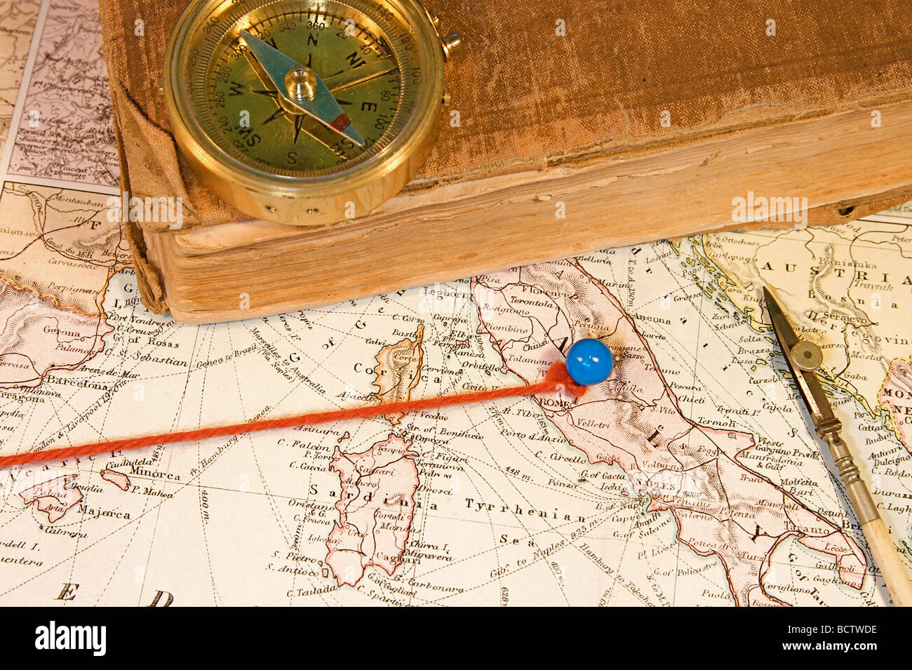 1982 europe map hi-res stock photography and images - Alamy