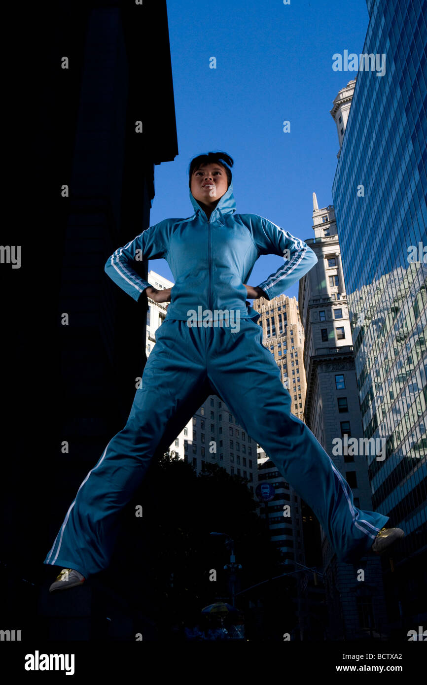 Legs akimbo hi-res stock photography and images - Alamy