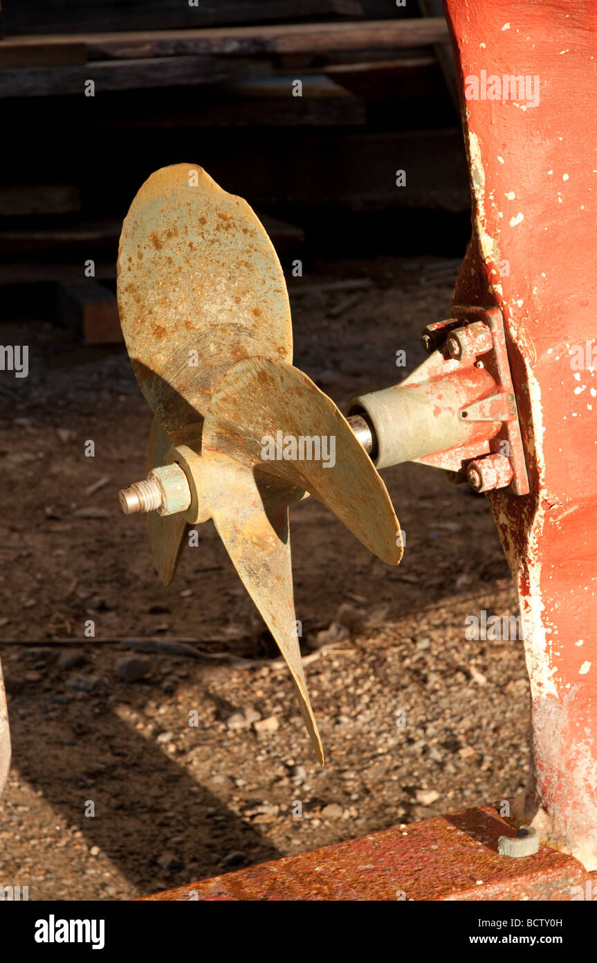 Propeller dry dock hi-res stock photography and images - Alamy