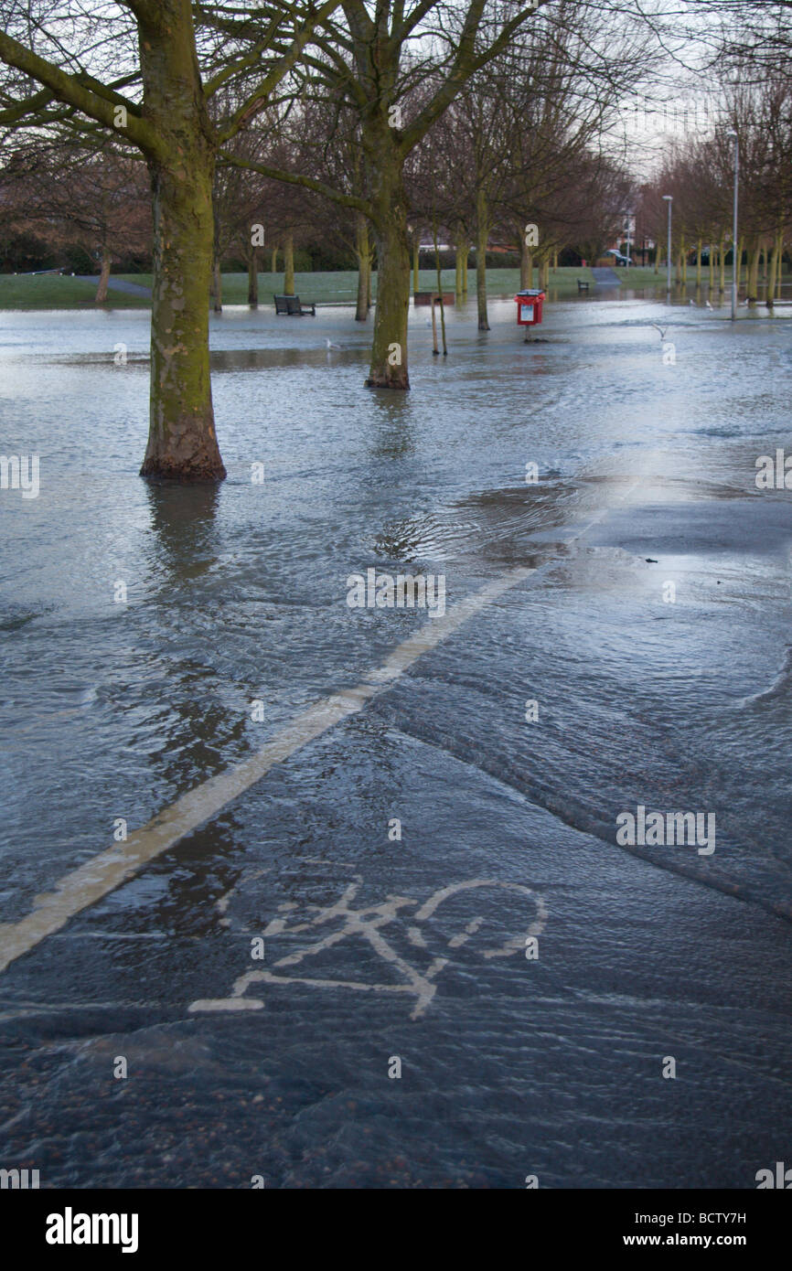 Cycle path under flood from hi-res stock photography and images - Alamy