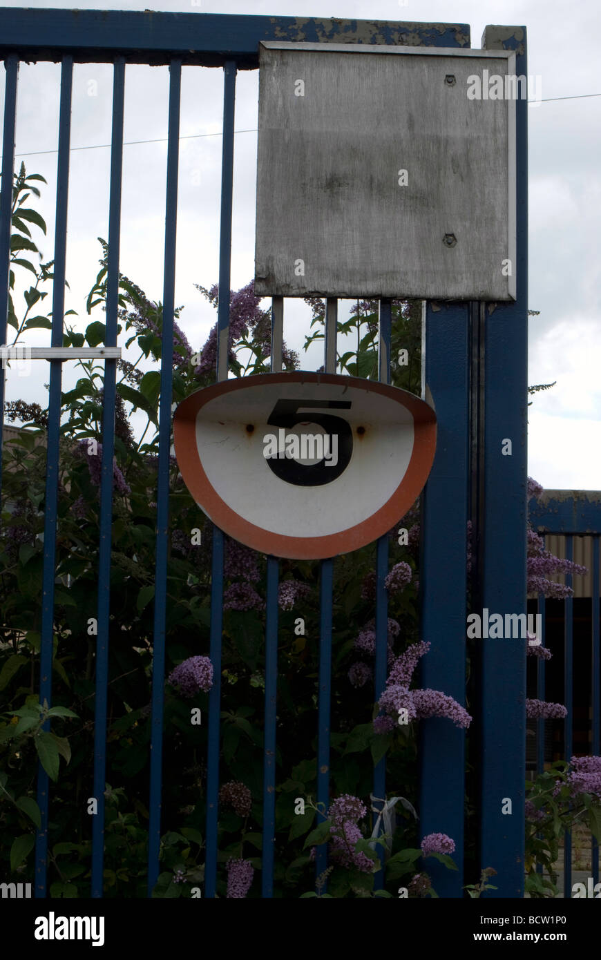Dereliction in central Edinburgh: broken speed sign at the entrance to ...