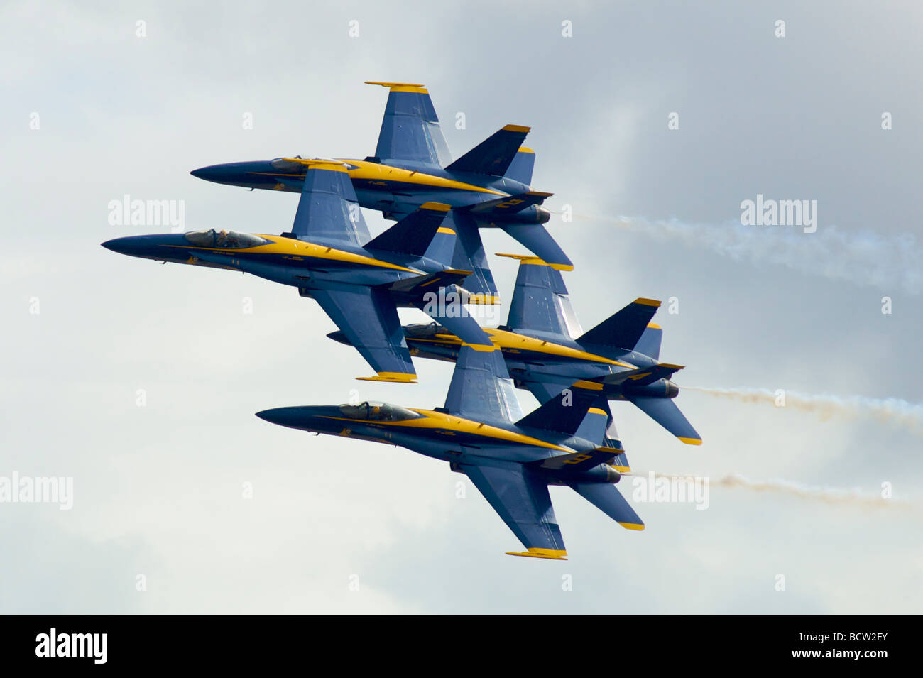The Blue Angels fly in tight formation during the Miramar Airshow 2008 ...
