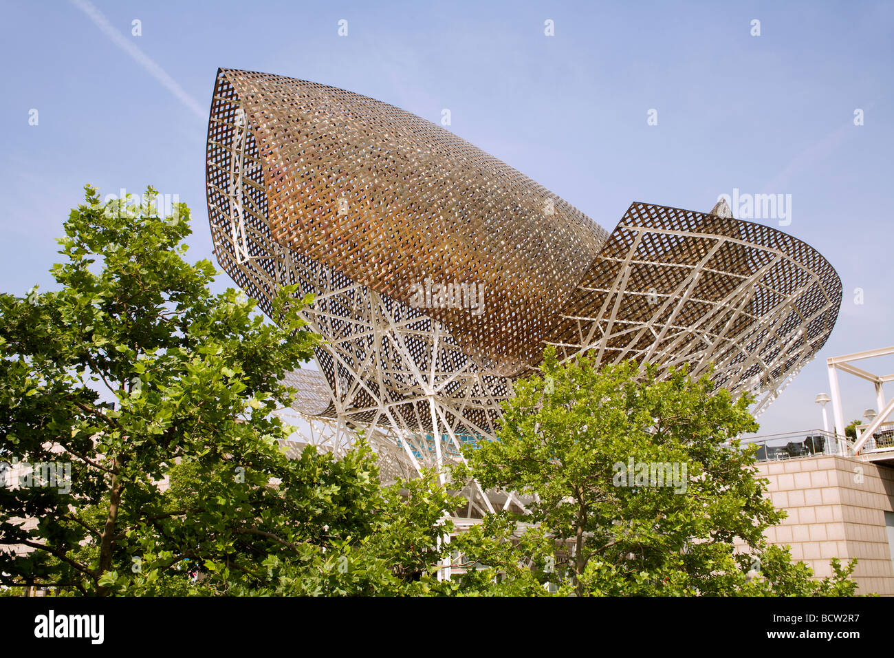 Fish sculpture barcelona hi-res stock photography and images - Alamy