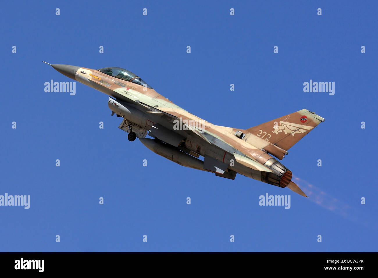 Israel f 16 jet hi-res stock photography and images - Alamy