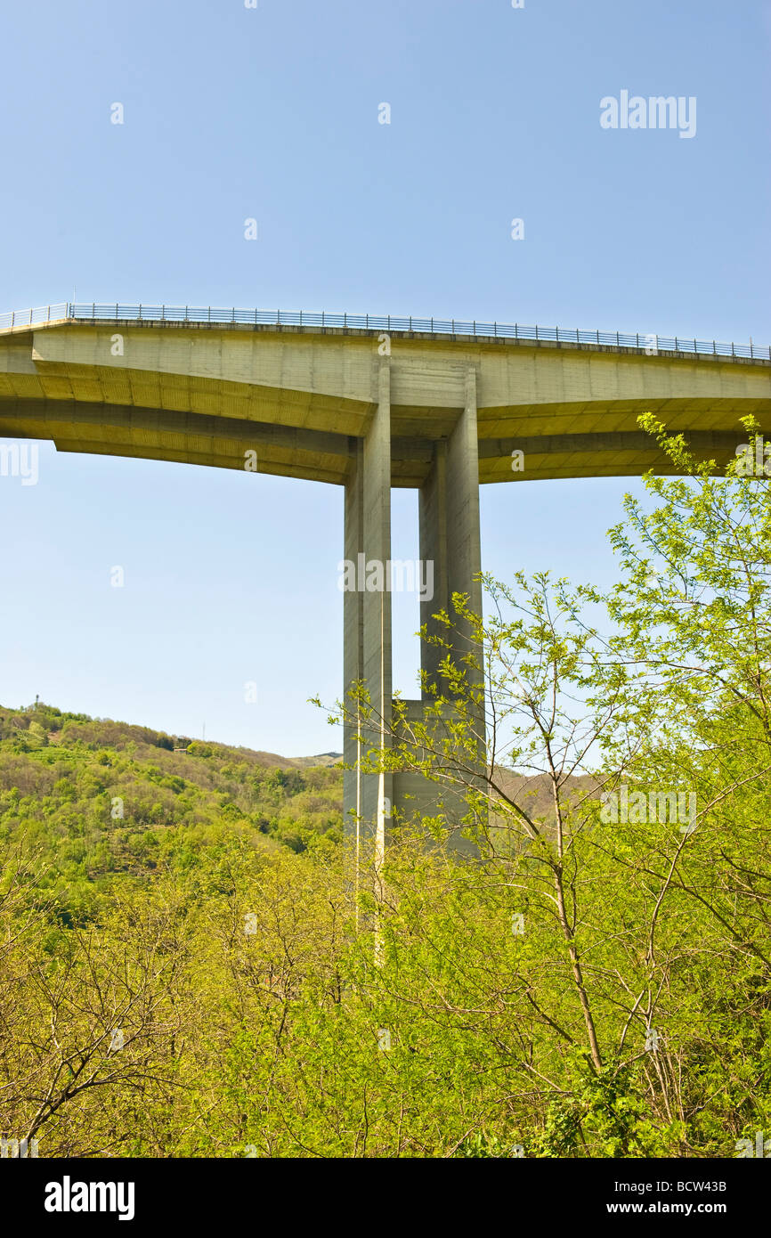 Viaduct bridge liguria hi-res stock photography and images - Alamy