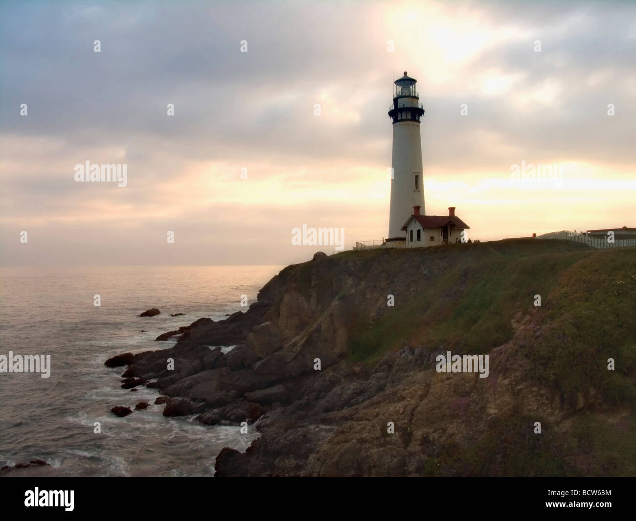 Pigeon point lighthouse dusk hi-res stock photography and images - Alamy