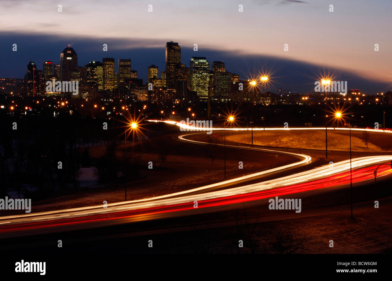 Building exterior traffic light streaks hi-res stock photography and ...