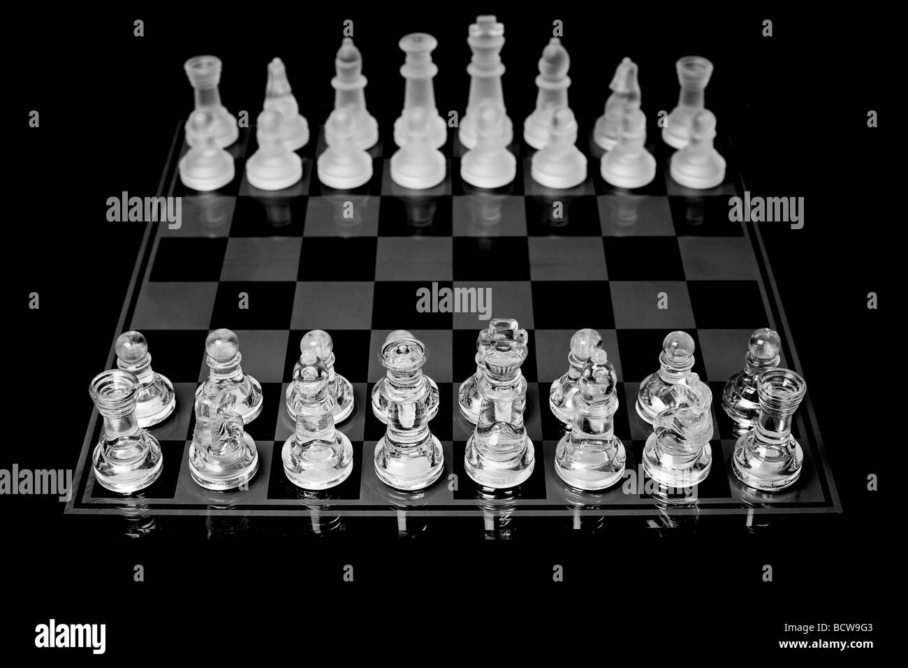 Chess pieces horizontal Black and White Stock Photos & Images - Alamy