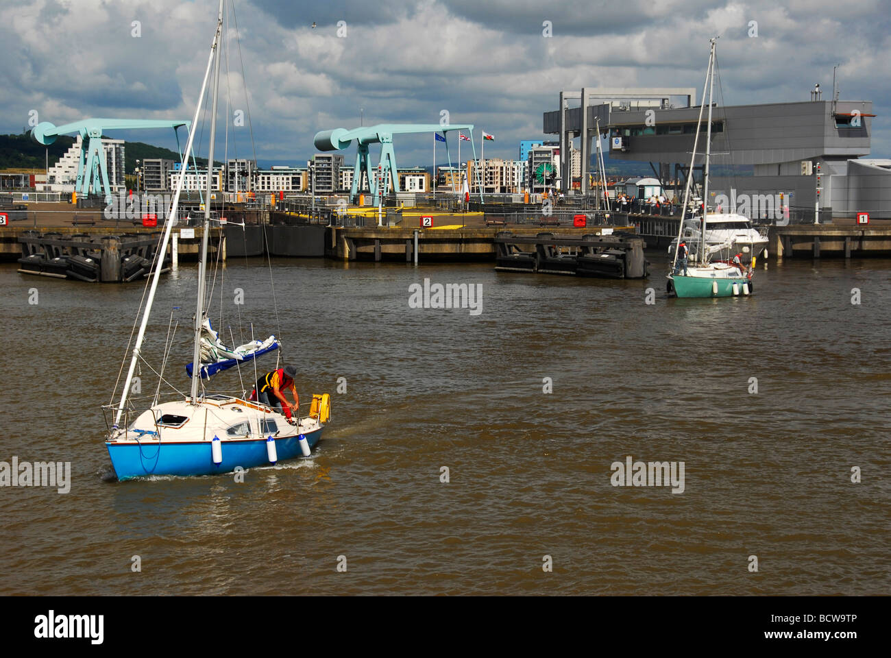 Cardiff Bay Barrage boats leaving the lock for the sea Stock Photo - Alamy