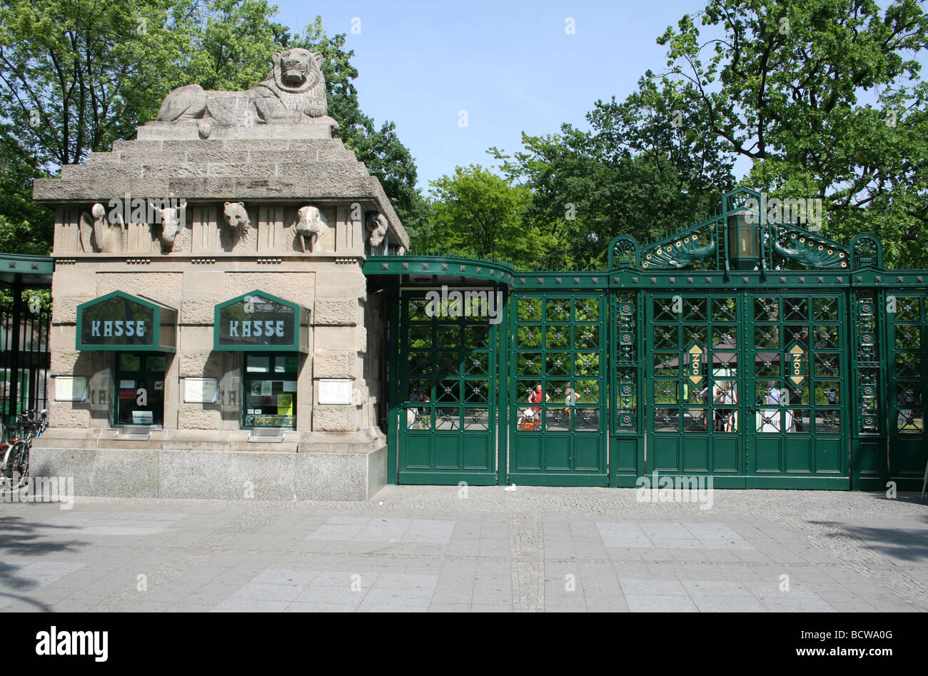 Berlin zoo entrance hi-res stock photography and images - Alamy