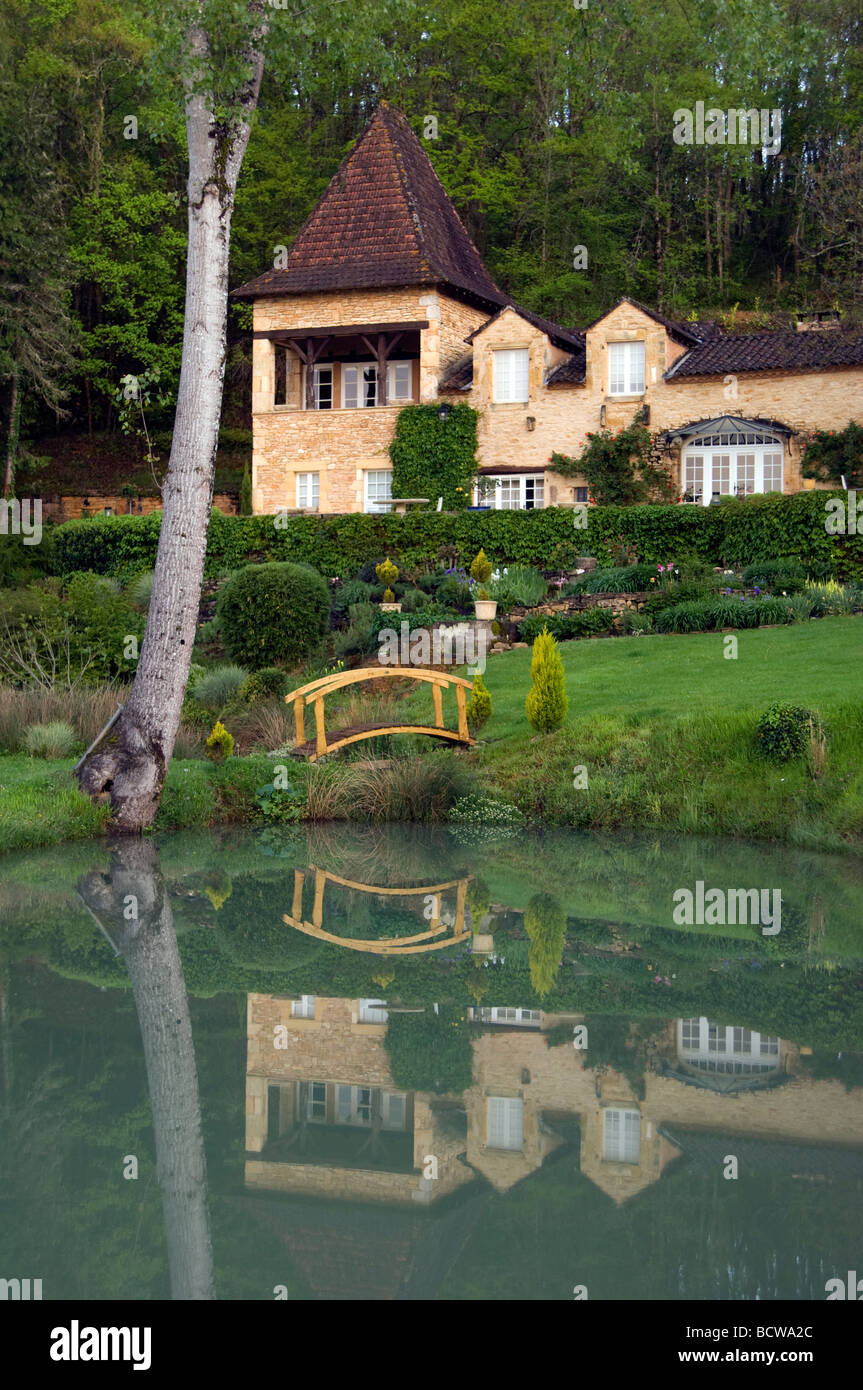 French country inn hi-res stock photography and images - Alamy