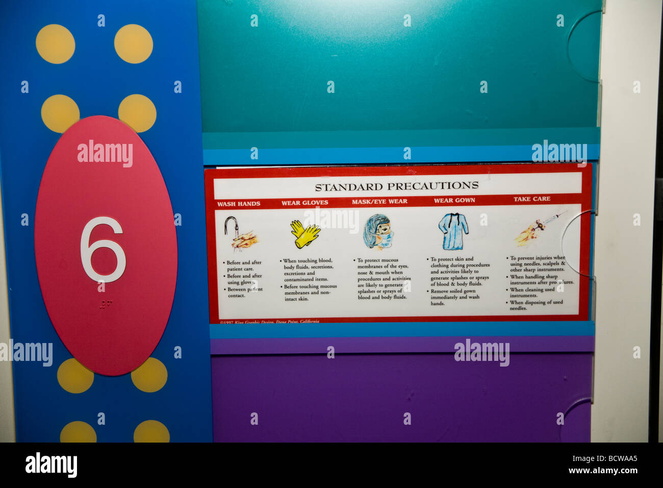 Hospital pediatric intensive care unit icu picu Stock Photo - Alamy