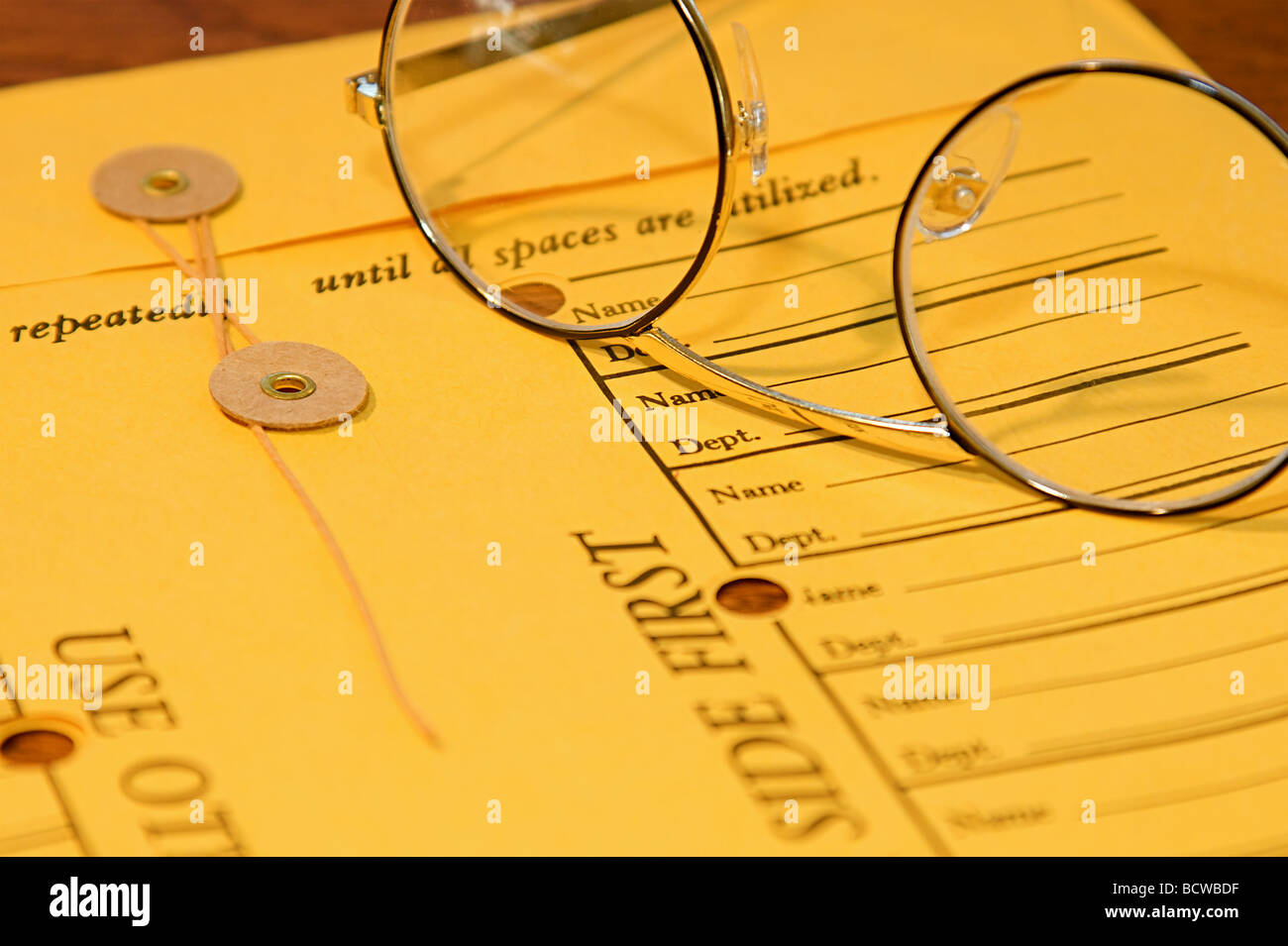 Interoffice envelope hi-res stock photography and images - Alamy