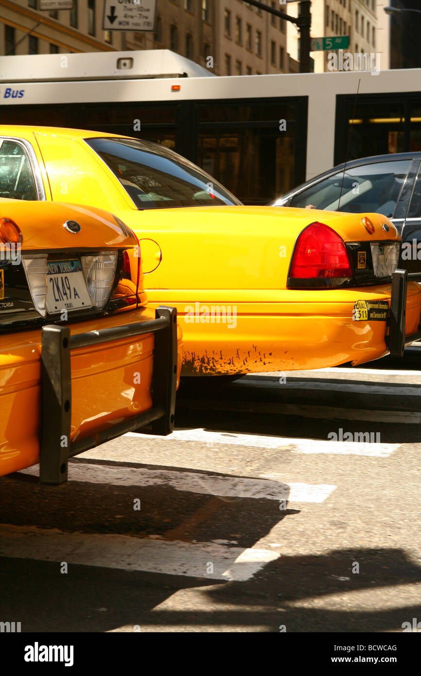 Taxi Cab in Manhattan, New York Stock Photo - Alamy
