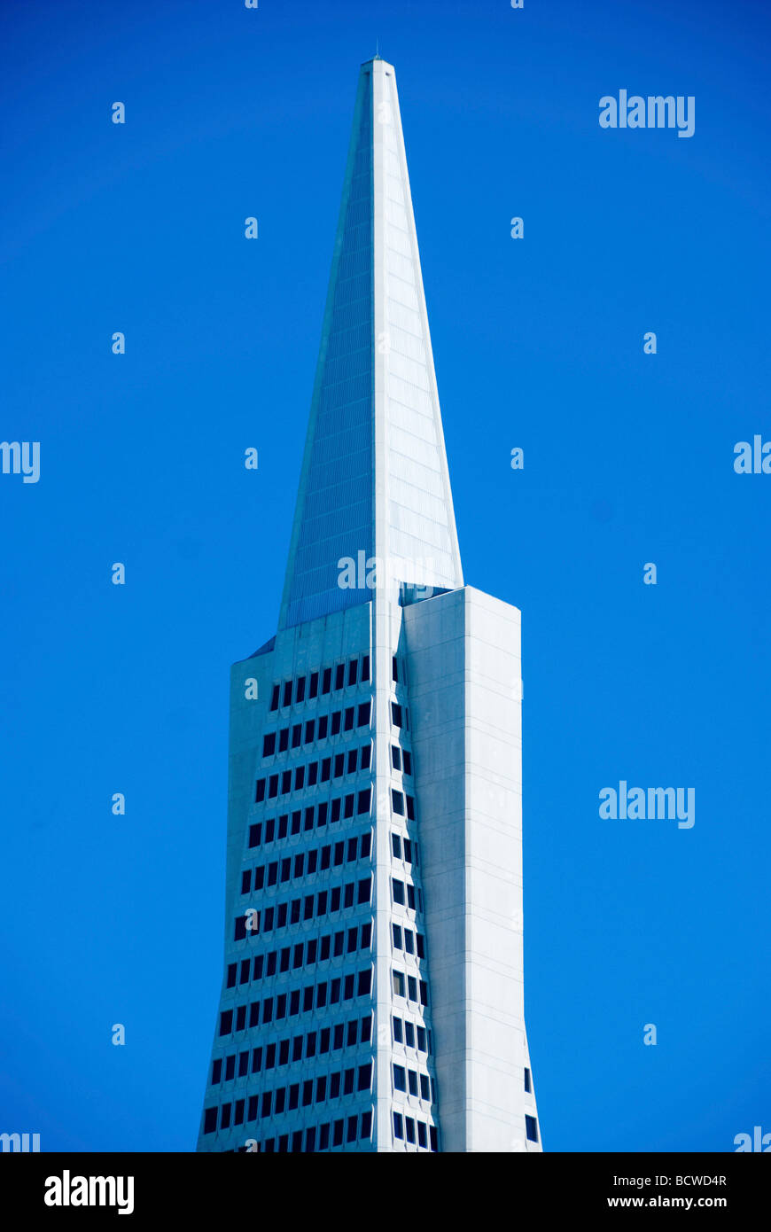 Low angle view of the top of a skyscraper, Transamerica Pyramid, San ...