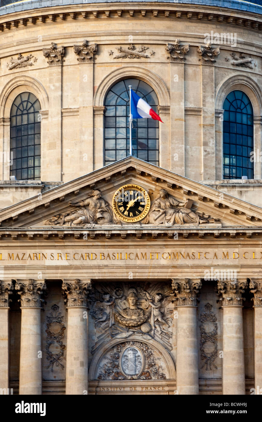 French classical architecture hi-res stock photography and images - Alamy