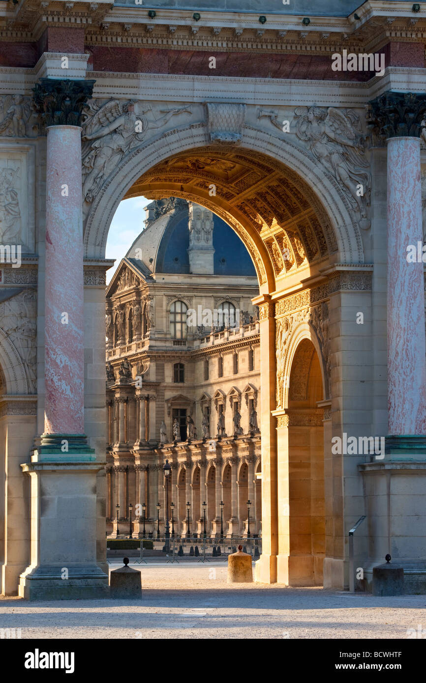 Louvre arch hi-res stock photography and images - Alamy