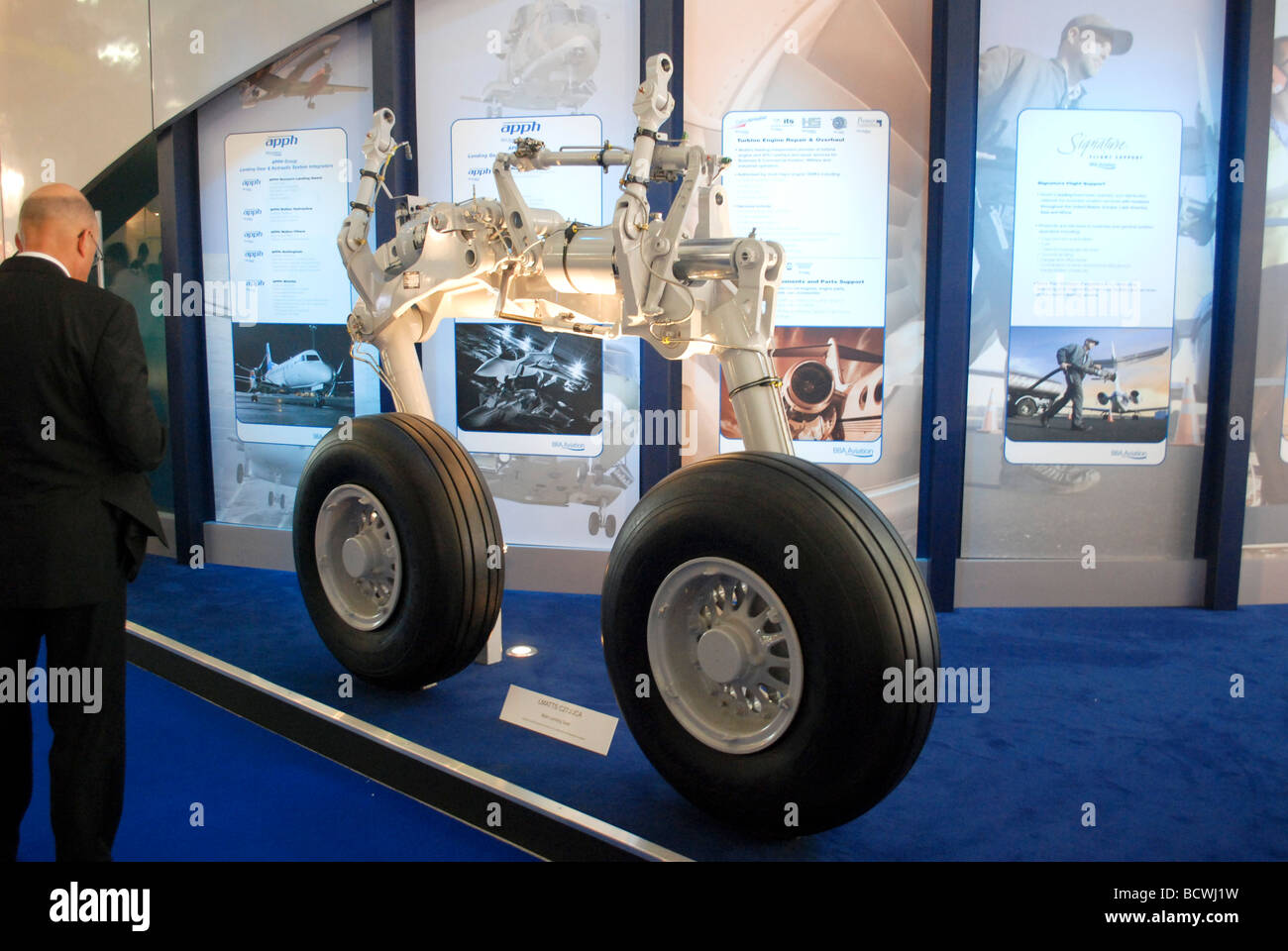 LMATTS C27J JCA Main Landing Gear Designed and Manufactured by APPH LTD ...