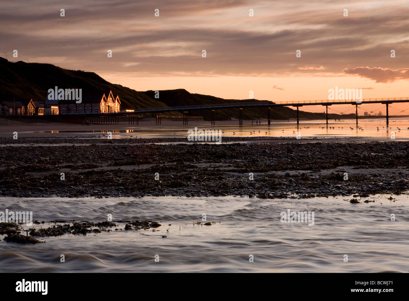 Cleveland pier hi-res stock photography and images - Alamy