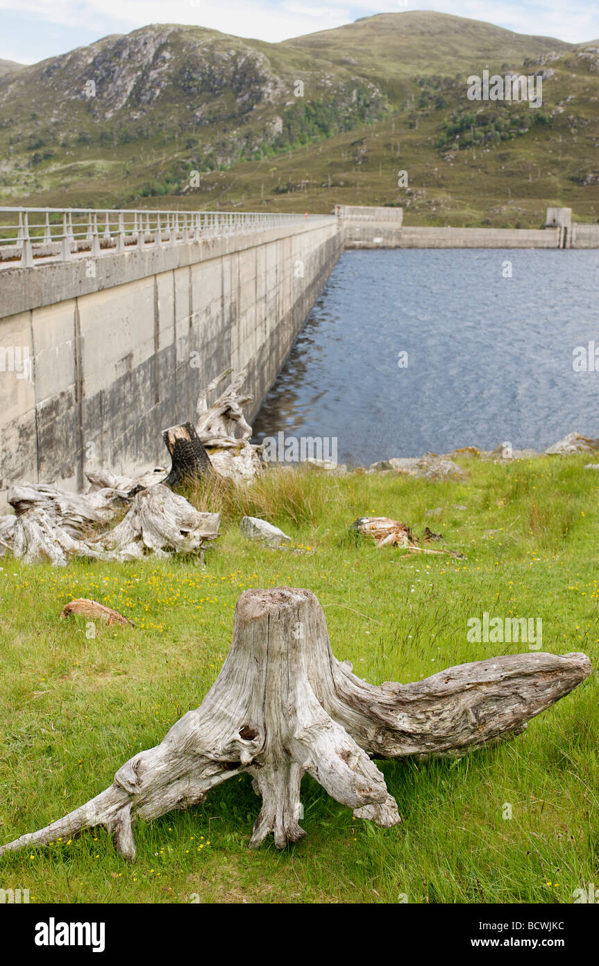 Mullardoch dam hi-res stock photography and images - Alamy