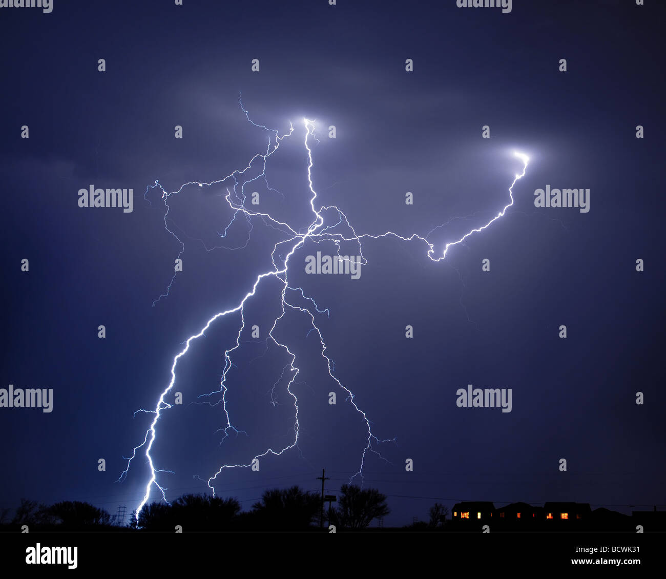 Lightning storm hi-res stock photography and images - Alamy