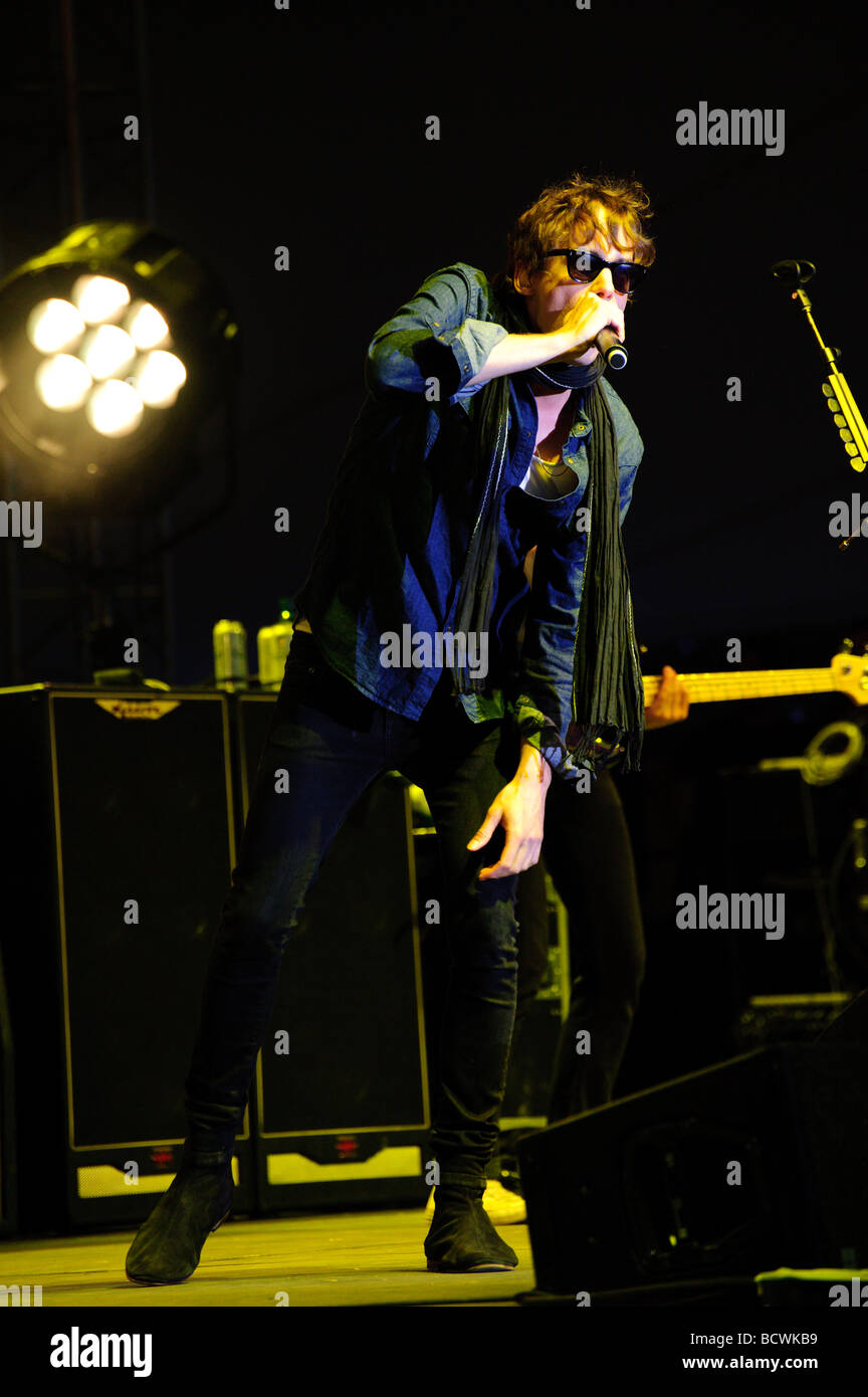 Johnny borrell of razorlight hi-res stock photography and images - Alamy