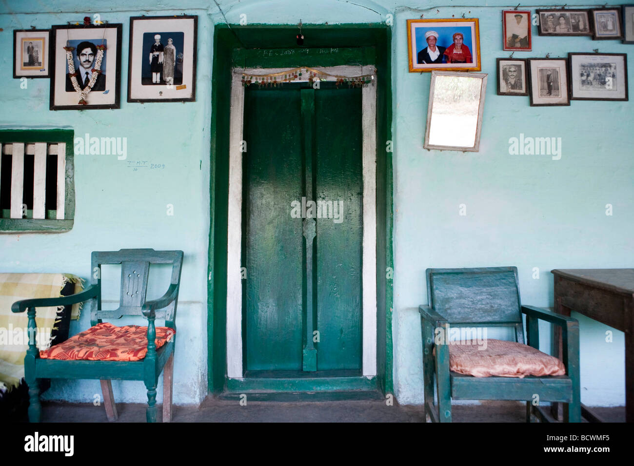 India indian rural house indian life hi-res stock photography and ...