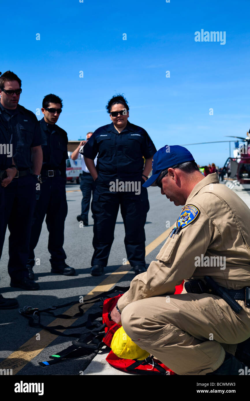 Emt training hi-res stock photography and images - Alamy
