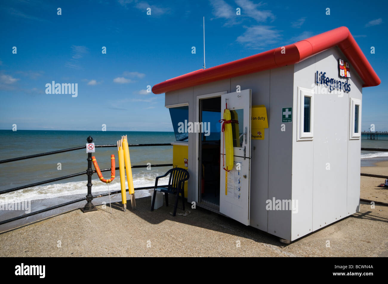 Lifesavers hut hi-res stock photography and images - Alamy