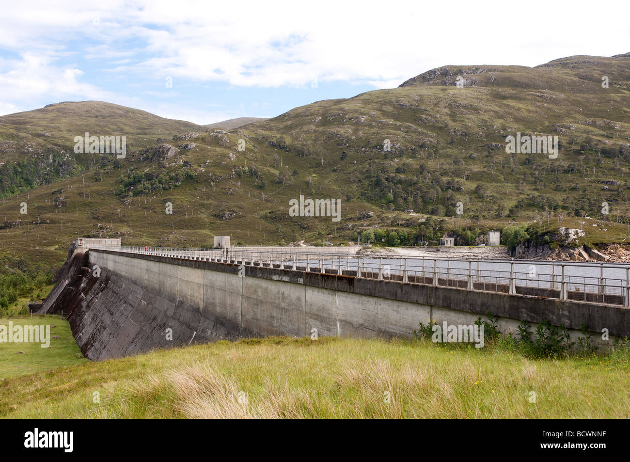 Mullardoch dam, part of the Affric-Beauly hydro-electric power scheme ...