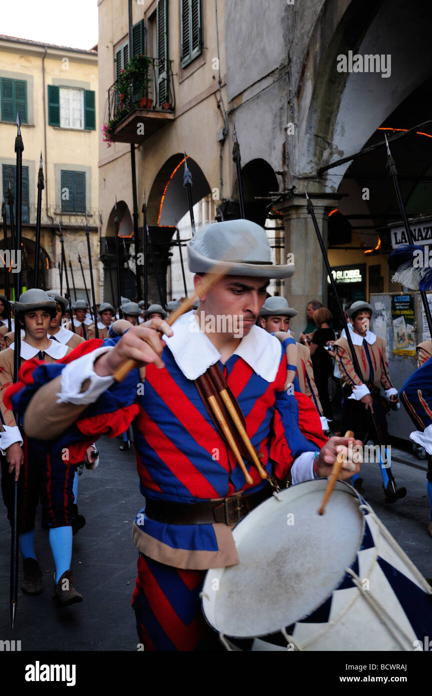 Gioco del ponte hi-res stock photography and images - Alamy
