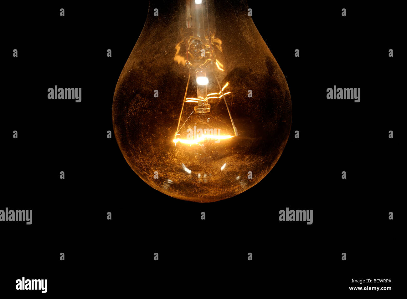 Incandescent light bulb hi-res stock photography and images - Alamy