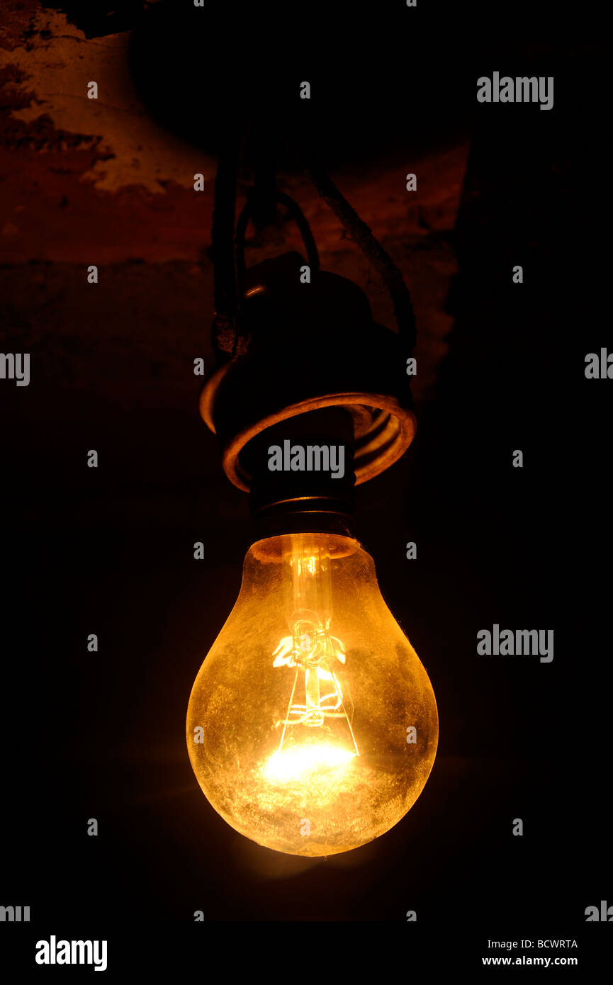 Dirty old lamps hi-res stock photography and images - Alamy