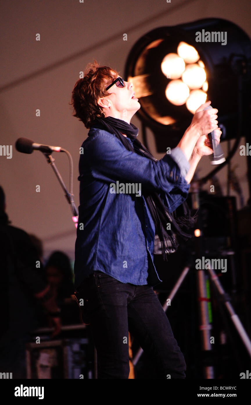 Razorlight performing at the Eden Sessions July 2009 Stock Photo - Alamy