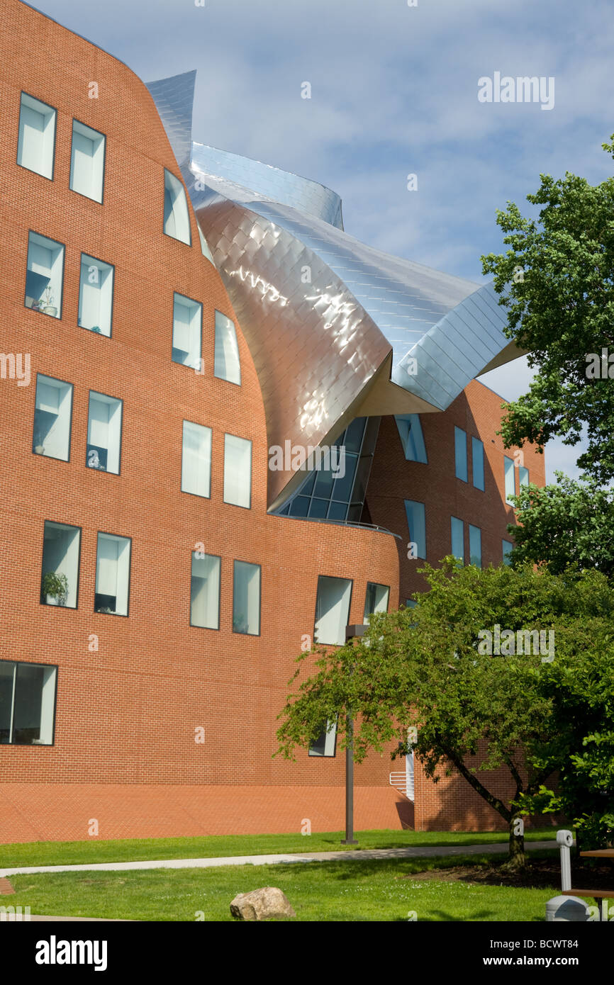 Case western reserve campus hi-res stock photography and images - Alamy