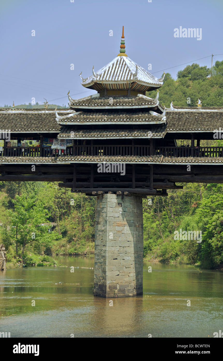Chinese bridge wind and rain hi-res stock photography and images - Alamy