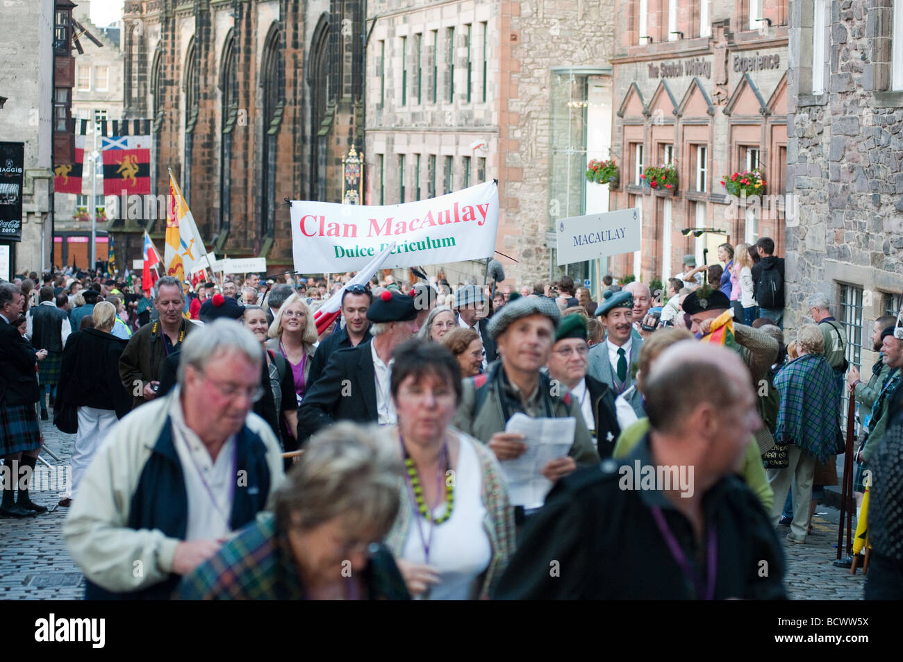 Clan Parade in Edinburgh's Royal Mile at the Gathering 2009 Stock Photo ...