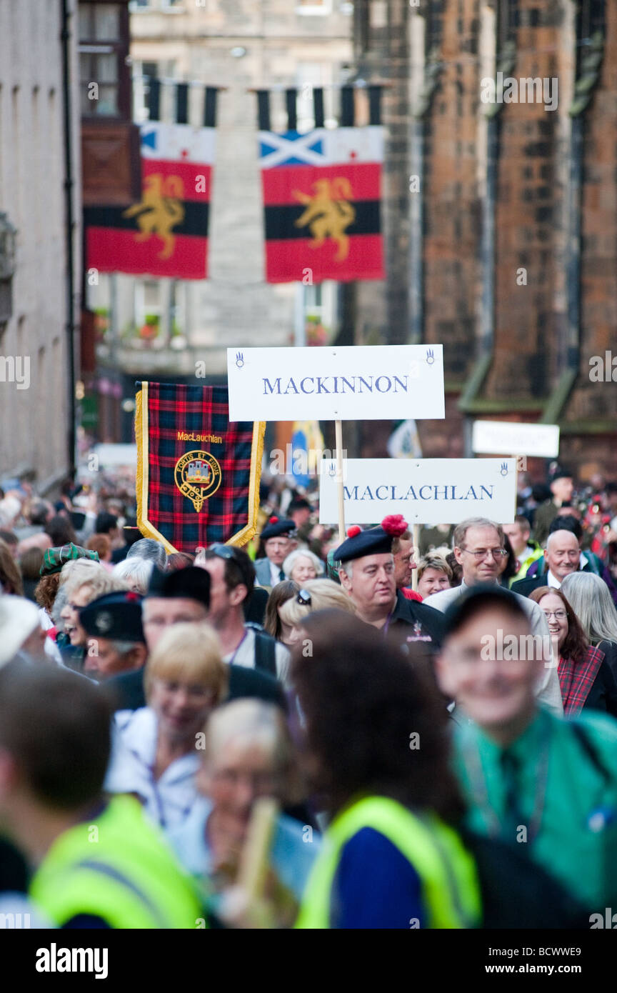 Clan Parade in Edinburgh's Royal Mile at the Gathering 2009 Stock Photo ...
