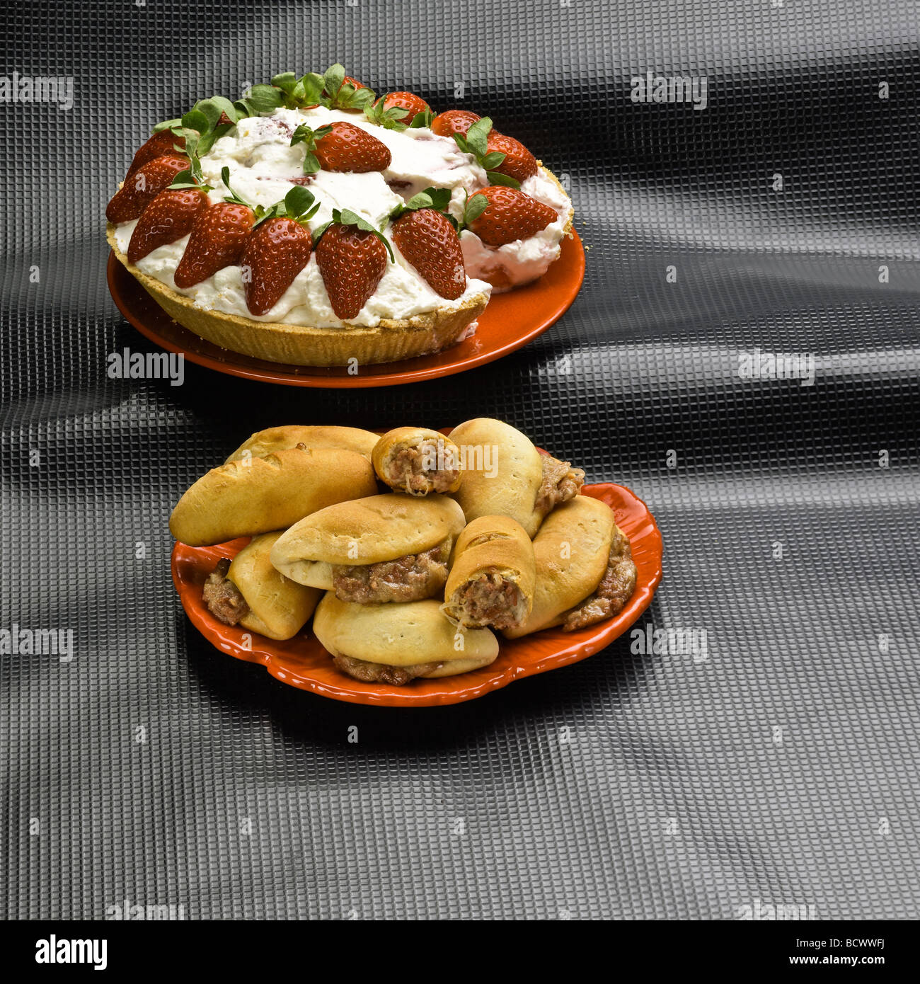 Country kitchen recipes, baby Reuben sandwiches, mile high strawberry ...