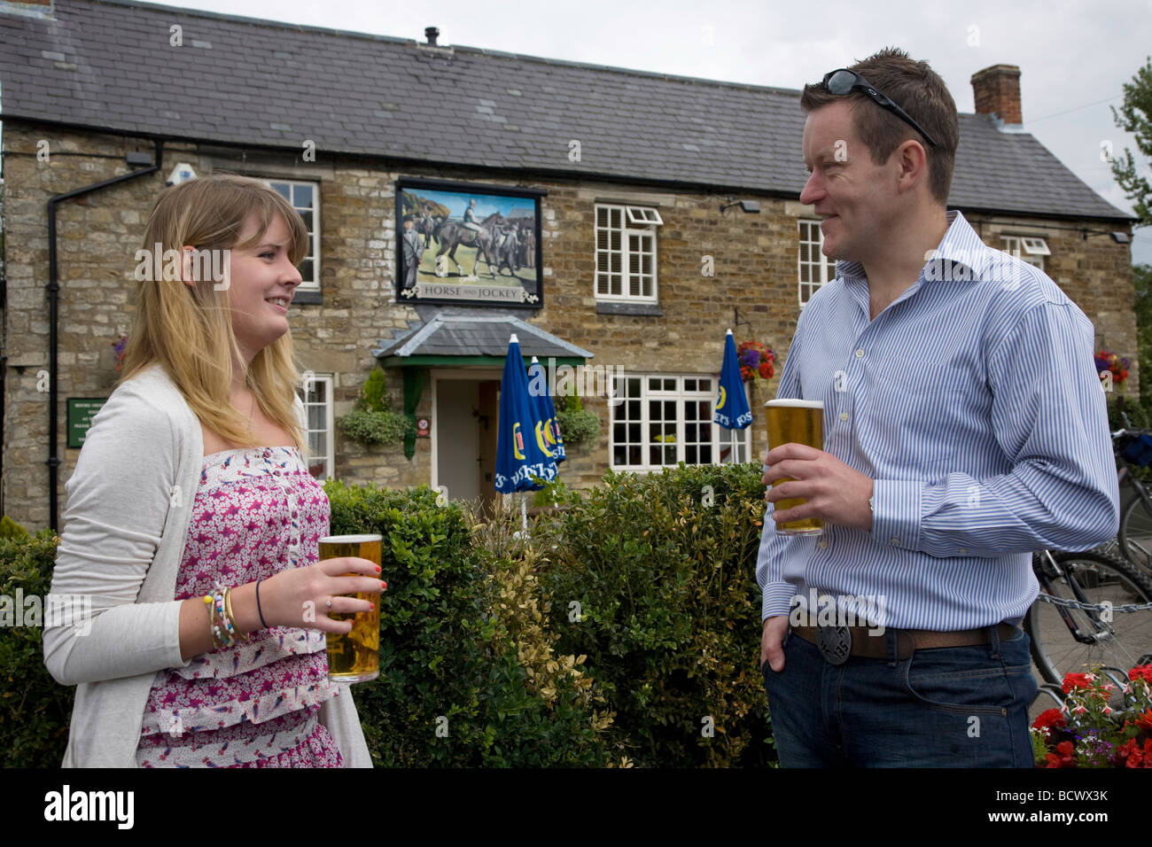 rutland oakham uppingham pub english traditional Stock Photo - Alamy