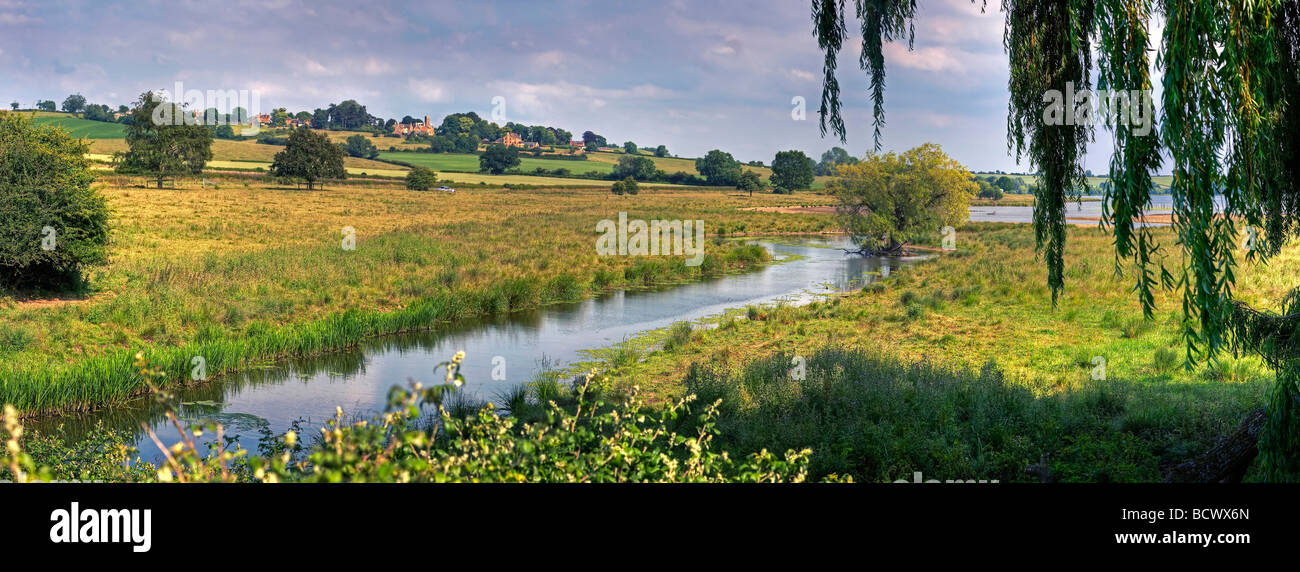 rutland countryside water Stock Photo - Alamy
