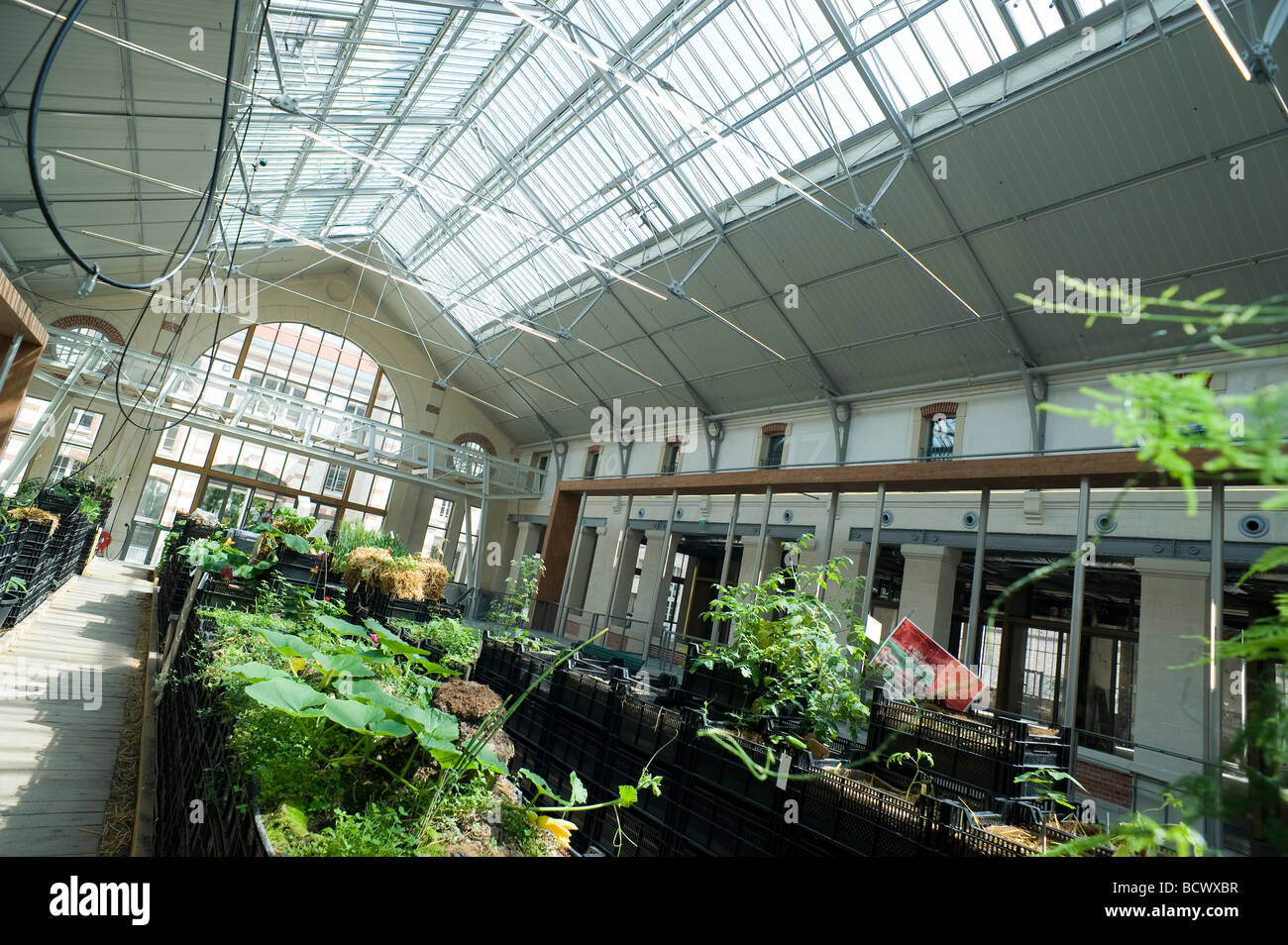 104 paris hi-res stock photography and images - Alamy