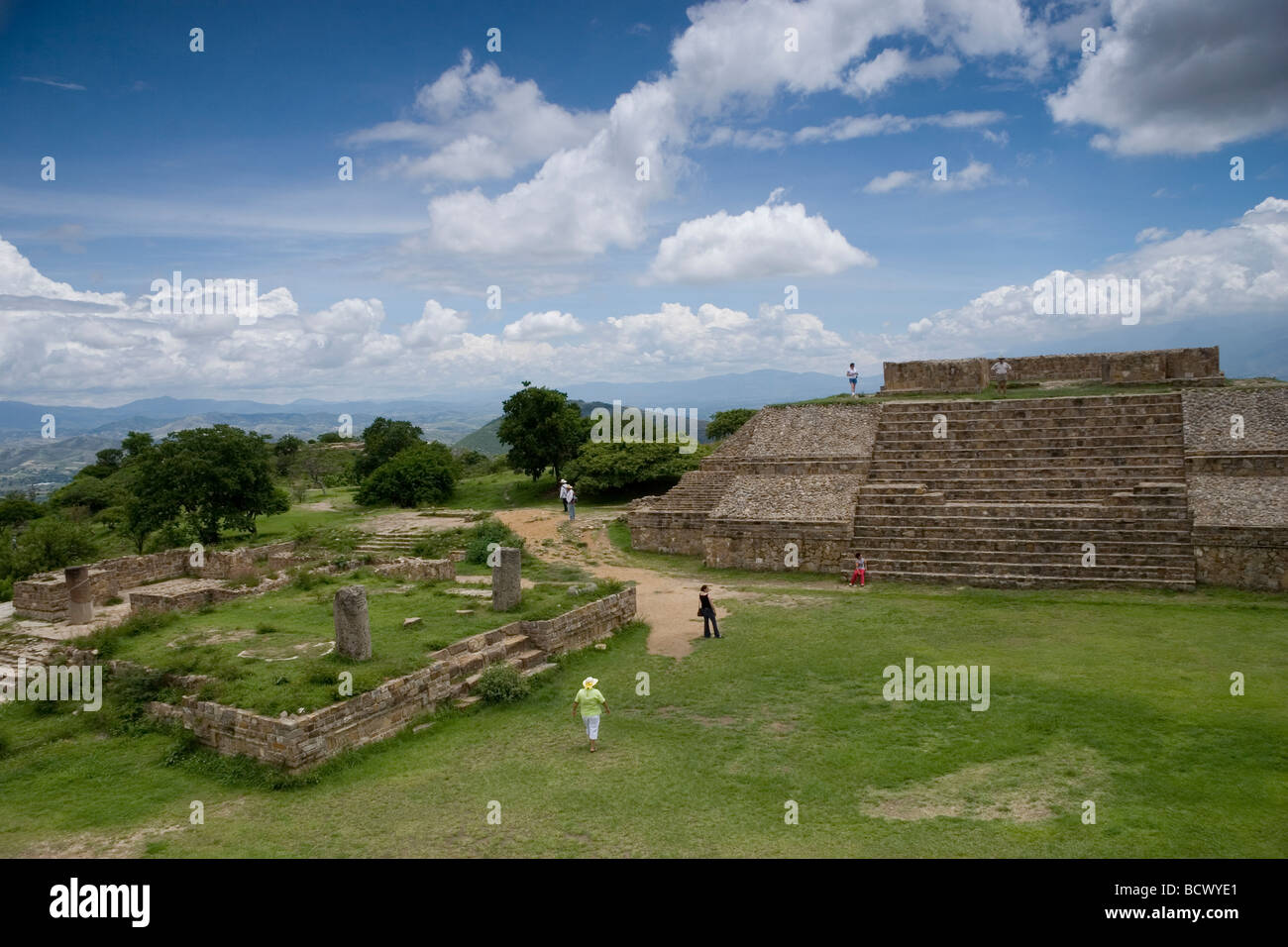 Monte Alban Ruin Site Oaxaca, Mexico, 500 BC-750 AD the oldest stone ...