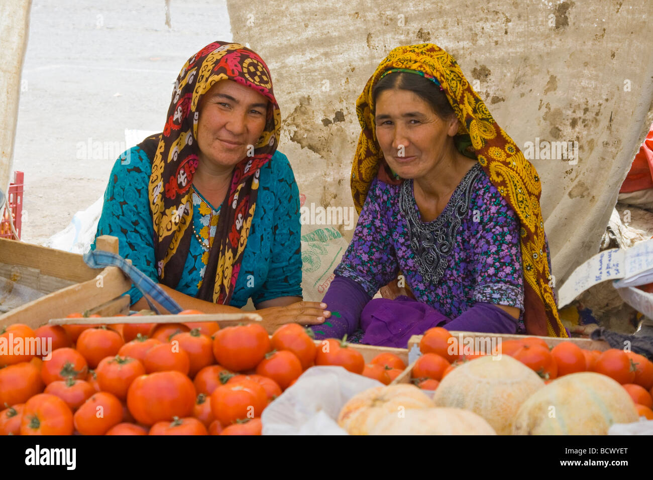 Turkmenistan bazaar hi-res stock photography and images - Alamy