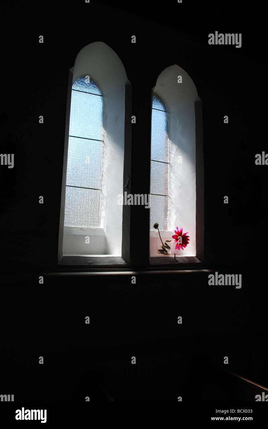 Chapel windows hi-res stock photography and images - Alamy