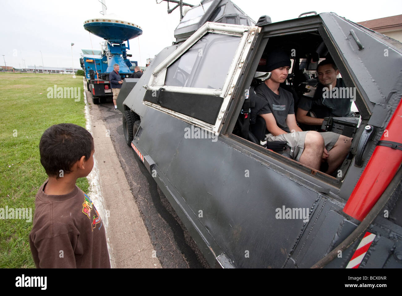Tiv tiv2 tornado intercept vehicle hi-res stock photography and images ...