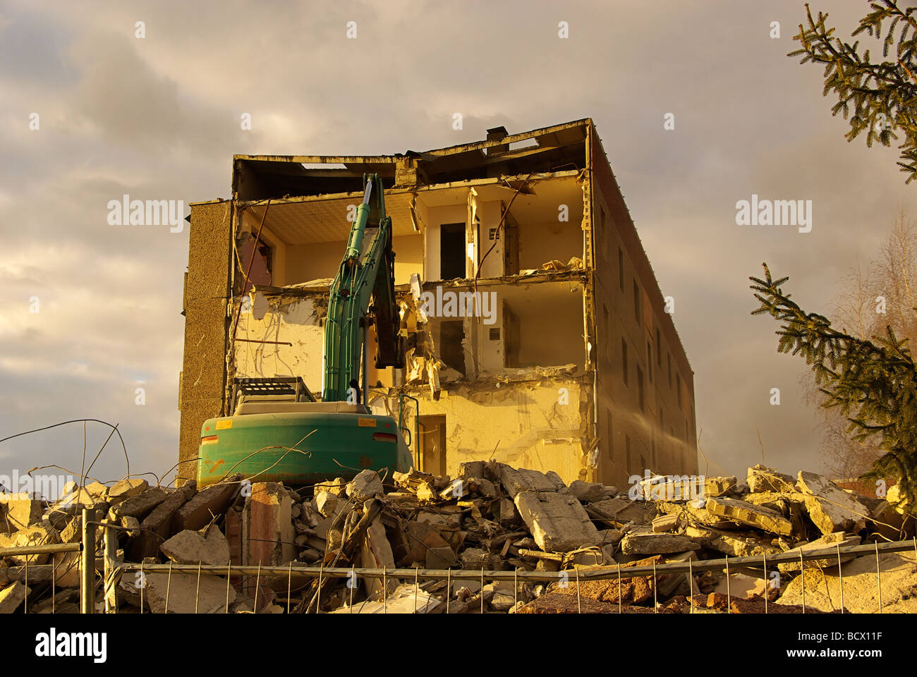 Abbruch demolition 14 Stock Photo - Alamy
