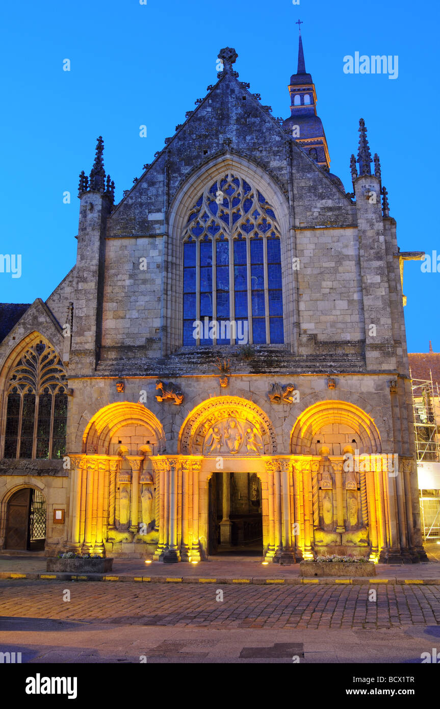 St Sauveur church in Dinan, Brittany Stock Photo - Alamy