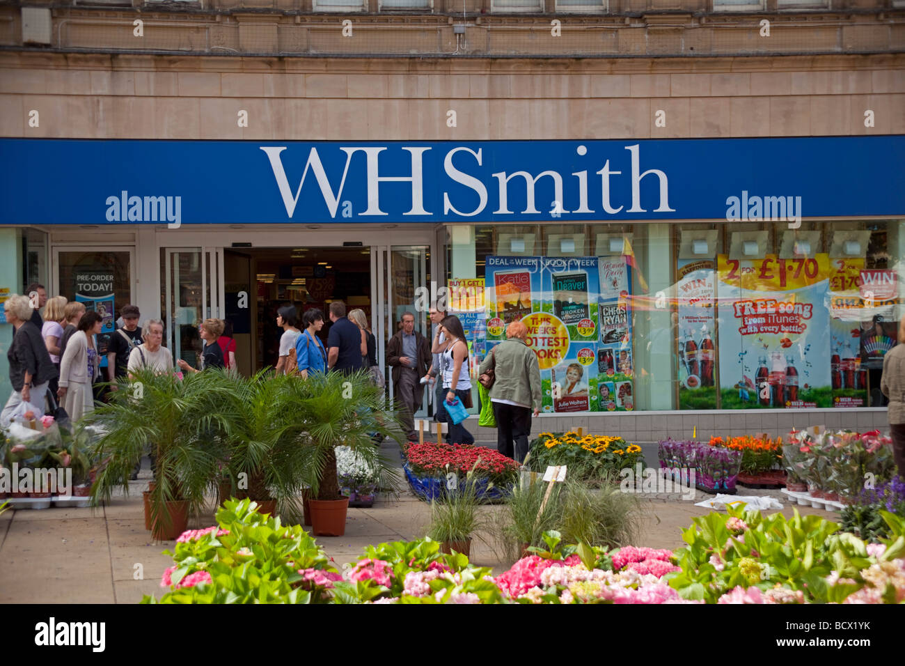 Wh smith hi-res stock photography and images - Alamy